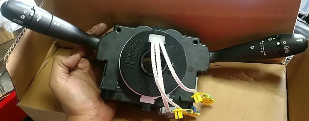 Modulo Comm2000 Mando Volante Serpentin Peugeot 206 Xr Original – Autoemotion