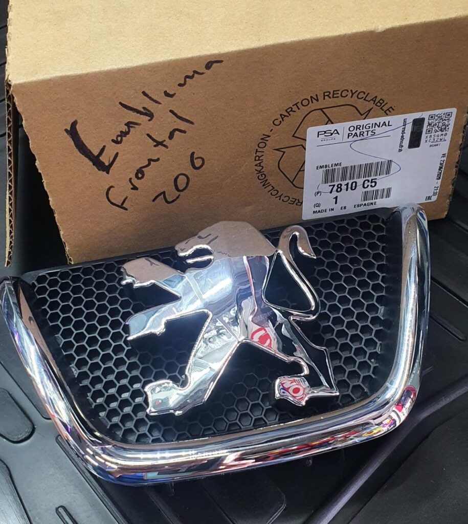 Emblema Frontal Peugeot 206 original – Autoemotion